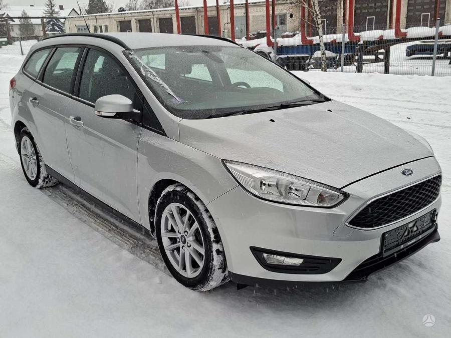 Grey Ford Focus 2017 in Ukmerge, with an engine capacity of 1.00 L and mileage of 152 thousand km for 4000 €, photo 2 on AUTOMOTO.COM.LV