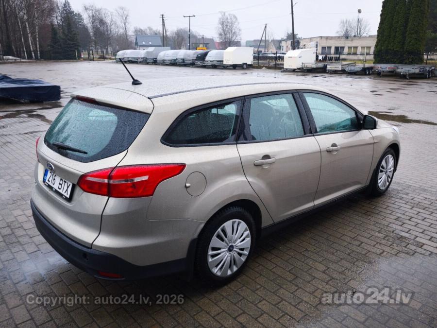 Grey Ford Focus 2017 in Parnu, with an engine capacity of 1.60 L and mileage of 125 thousand km for 6800 €, photo 6 on AUTOMOTO.COM.LV