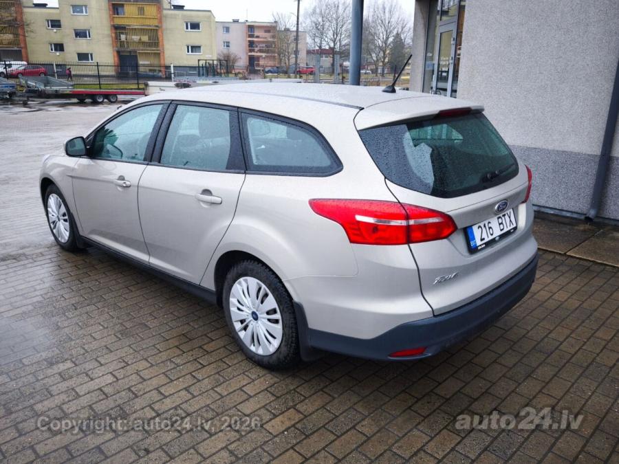 Grey Ford Focus 2017 in Parnu, with an engine capacity of 1.60 L and mileage of 125 thousand km for 6800 €, photo 7 on AUTOMOTO.COM.LV
