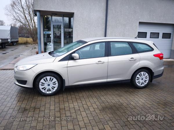 Pelēks Ford Focus 2017 Pērnava, ar dzinēja tilpumu 1.60 L un nobraukumu 125 tūkst. km par 6800 €, foto 9 vietnē AUTOMOTO.COM.LV