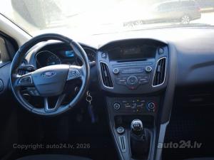 Pelēks Ford Focus 2017 Pērnava, ar dzinēja tilpumu 1.60 L un nobraukumu 126 tūkst. km par 6600 €, foto 6 vietnē AUTOMOTO.COM.LV