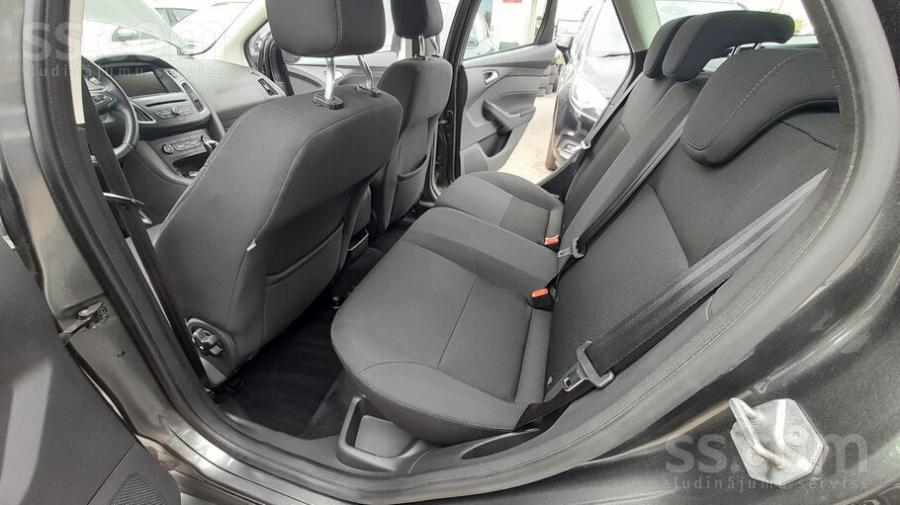 Pelēks Ford Focus 2017 Rīga, ar dzinēja tilpumu 1.50 L un nobraukumu 257 tūkst. km par 4750 €, foto 9 vietnē AUTOMOTO.COM.LV