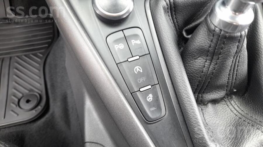 Pelēks Ford Focus 2017 Rīga, ar dzinēja tilpumu 1.50 L un nobraukumu 257 tūkst. km par 4750 €, foto 16 vietnē AUTOMOTO.COM.LV