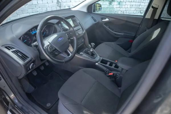 Grey Ford Focus 2017 in Liepaja, with an engine capacity of 1.00 L and mileage of 196 thousand km for 5700 €, photo 7 on AUTOMOTO.COM.LV