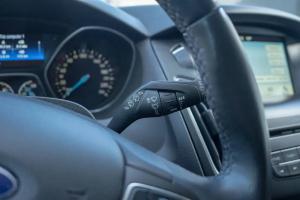 Pelēks Ford Focus 2017 Liepāja, ar dzinēja tilpumu 1.00 L un nobraukumu 196 tūkst. km par 5700 €, foto 21 vietnē AUTOMOTO.COM.LV