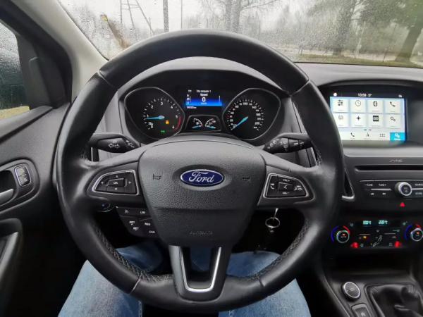 Pelēks Ford Focus 2017 Kuldīga, ar dzinēja tilpumu 1.50 L un nobraukumu 180 tūkst. km par 6800 €, foto 8 vietnē AUTOMOTO.COM.LV