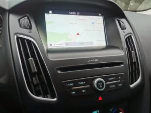 Pelēks Ford Focus 2017 Kuldīga, ar dzinēja tilpumu 1.50 L un nobraukumu 180 tūkst. km par 6800 €, foto 10 vietnē AUTOMOTO.COM.LV