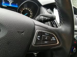 Pelēks Ford Focus 2017 Kuldīga, ar dzinēja tilpumu 1.50 L un nobraukumu 180 tūkst. km par 6800 €, foto 14 vietnē AUTOMOTO.COM.LV