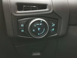 Pelēks Ford Focus 2017 Kuldīga, ar dzinēja tilpumu 1.50 L un nobraukumu 180 tūkst. km par 6800 €, foto 15 vietnē AUTOMOTO.COM.LV