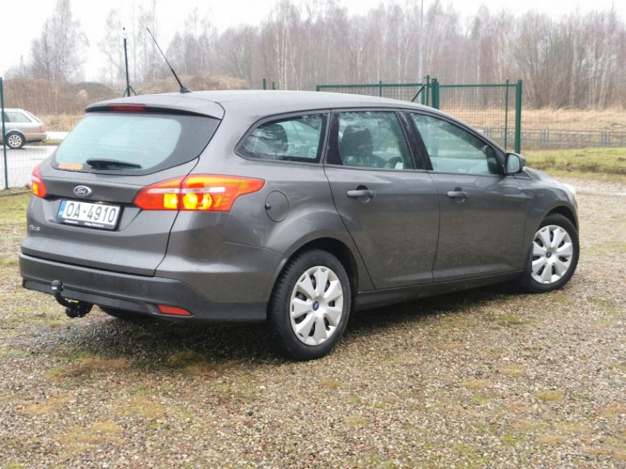 Grey Ford Focus 2017 in Riga, with an engine capacity of 1.50 L and mileage of 180 thousand km for 6800 €, photo 3 on AUTOMOTO.COM.LV