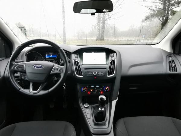 Grey Ford Focus 2017 in Riga, with an engine capacity of 1.50 L and mileage of 180 thousand km for 6800 €, photo 5 on AUTOMOTO.COM.LV