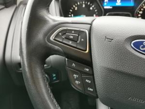 Grey Ford Focus 2017 in Riga, with an engine capacity of 1.50 L and mileage of 180 thousand km for 6800 €, photo 13 on AUTOMOTO.COM.LV