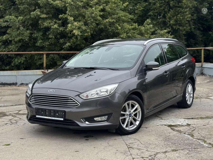 Pelēks Ford Focus 2017 Viļņa, ar dzinēja tilpumu 1.00 L un nobraukumu 80 tūkst. km par 5900 €, foto 1 vietnē AUTOMOTO.COM.LV