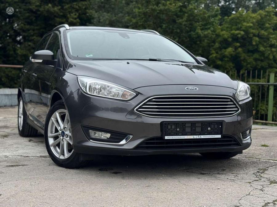 Pelēks Ford Focus 2017 Viļņa, ar dzinēja tilpumu 1.00 L un nobraukumu 80 tūkst. km par 5900 €, foto 10 vietnē AUTOMOTO.COM.LV