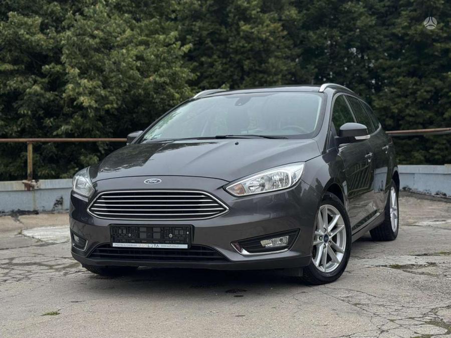 Pelēks Ford Focus 2017 Viļņa, ar dzinēja tilpumu 1.00 L un nobraukumu 80 tūkst. km par 5900 €, foto 12 vietnē AUTOMOTO.COM.LV