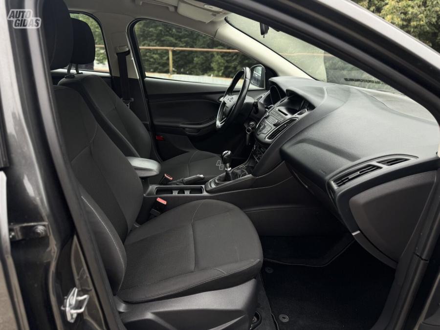 Grey Ford Focus 2017 in Vilnius, with an engine capacity of 1.00 L and mileage of 80 thousand km for 5900 €, photo 8 on AUTOMOTO.COM.LV