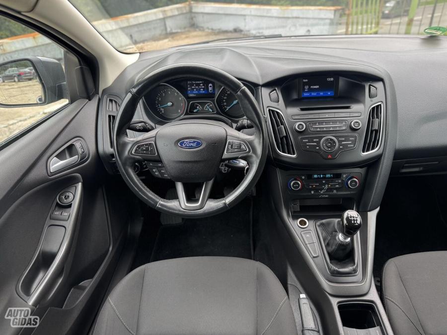 Pelēks Ford Focus 2017 Viļņa, ar dzinēja tilpumu 1.00 L un nobraukumu 80 tūkst. km par 5900 €, foto 4 vietnē AUTOMOTO.COM.LV