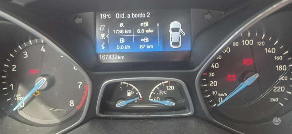 Pelēks Ford Focus 2017 Kupiškis, ar dzinēja tilpumu 1.00 L un nobraukumu 164 tūkst. km par 3900 €, foto 10 vietnē AUTOMOTO.COM.LV