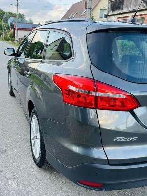 Grey Ford Focus 2017 in Prienai, with an engine capacity of 1.00 L and mileage of 215 thousand km for 4299 €, photo 20 on AUTOMOTO.COM.LV