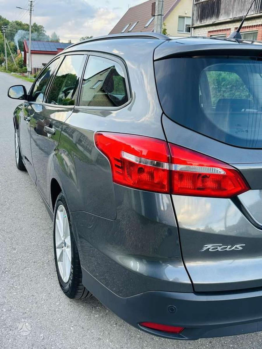 Grey Ford Focus 2017 in Prienai, with an engine capacity of 1.00 L and mileage of 215 thousand km for 4299 €, photo 21 on AUTOMOTO.COM.LV