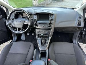 Grey Ford Focus 2017 in Prienai, with an engine capacity of 1.00 L and mileage of 215 thousand km for 4299 €, photo 44 on AUTOMOTO.COM.LV