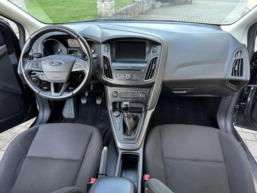 Grey Ford Focus 2017 in Prienai, with an engine capacity of 1.00 L and mileage of 215 thousand km for 4299 €, photo 44 on AUTOMOTO.COM.LV