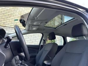 Grey Ford Focus 2017 in Prienai, with an engine capacity of 1.00 L and mileage of 215 thousand km for 4299 €, photo 48 on AUTOMOTO.COM.LV