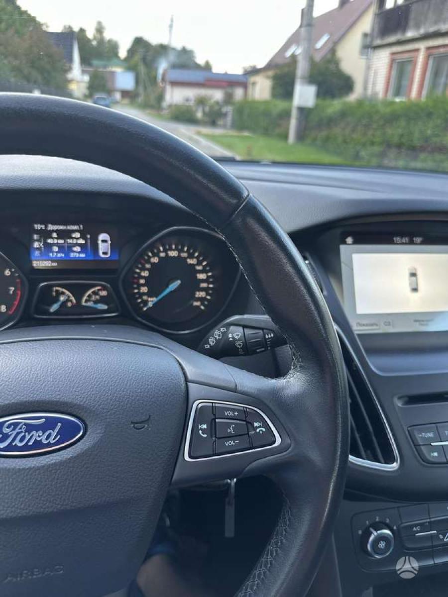 Grey Ford Focus 2017 in Prienai, with an engine capacity of 1.00 L and mileage of 215 thousand km for 4299 €, photo 55 on AUTOMOTO.COM.LV