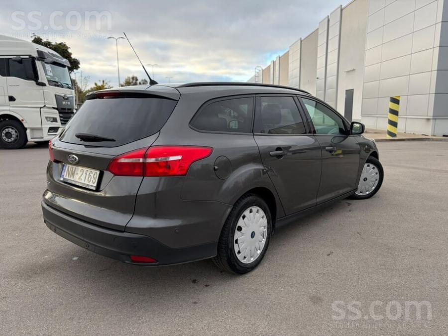 Pelēks Ford Focus 2017 Rīga, ar dzinēja tilpumu 1.50 L un nobraukumu 0 tūkst. km par 5490 €, foto 5 vietnē AUTOMOTO.COM.LV
