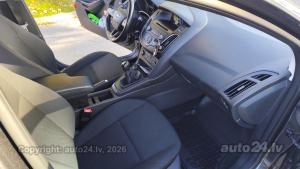 Grey Ford Focus 2017 in Tallinn, with an engine capacity of 1.60 L and mileage of 162 thousand km for 6700 €, photo 14 on AUTOMOTO.COM.LV