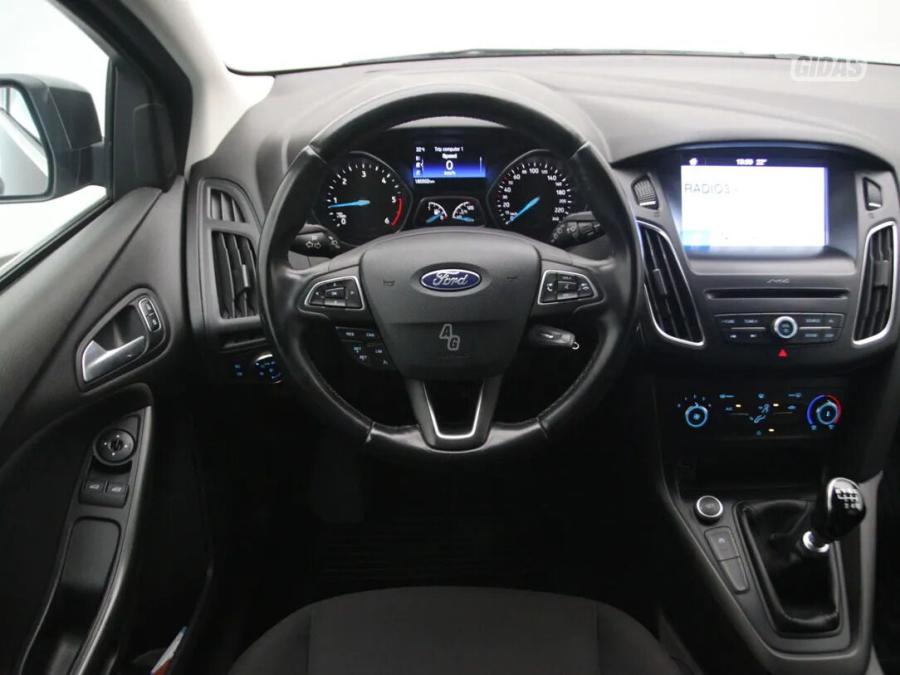 Grey Ford Focus 2018 in Vilnius, with an engine capacity of 1.50 L and mileage of 181 thousand km for 8099 €, photo 17 on AUTOMOTO.COM.LV