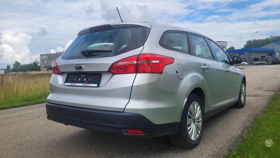 Grey Ford Focus 2018 in Siauliai, with an engine capacity of 1.50 L and mileage of 157 thousand km for 4650 €, photo 7 on AUTOMOTO.COM.LV