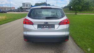 Grey Ford Focus 2018 in Siauliai, with an engine capacity of 1.50 L and mileage of 157 thousand km for 4650 €, photo 8 on AUTOMOTO.COM.LV