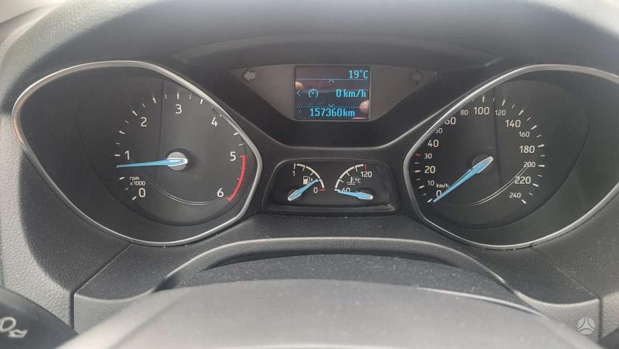 Grey Ford Focus 2018 in Siauliai, with an engine capacity of 1.50 L and mileage of 157 thousand km for 4650 €, photo 10 on AUTOMOTO.COM.LV