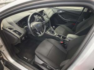 Pelēks Ford Focus 2018 Viļņa, ar dzinēja tilpumu 1.00 L un nobraukumu 138 tūkst. km par 5600 €, foto 13 vietnē AUTOMOTO.COM.LV