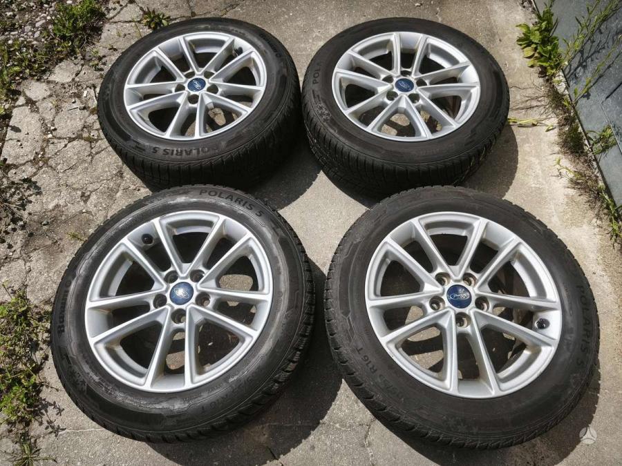 Pelēks Ford Focus 2018 Viļņa, ar dzinēja tilpumu 1.00 L un nobraukumu 138 tūkst. km par 5600 €, foto 18 vietnē AUTOMOTO.COM.LV