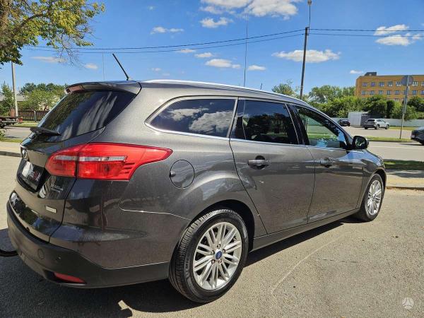 Pelēks Ford Focus 2018 Šauļi, ar dzinēja tilpumu 1.00 L un nobraukumu 142 tūkst. km par 5450 €, foto 5 vietnē AUTOMOTO.COM.LV