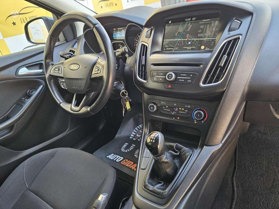Pelēks Ford Focus 2018 Šauļi, ar dzinēja tilpumu 1.00 L un nobraukumu 142 tūkst. km par 5450 €, foto 14 vietnē AUTOMOTO.COM.LV
