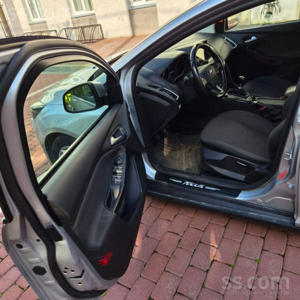 Pelēks Ford Focus 2018 Aizkraukle, ar dzinēja tilpumu 1.50 L un nobraukumu 261 tūkst. km par 7200 €, foto 4 vietnē AUTOMOTO.COM.LV
