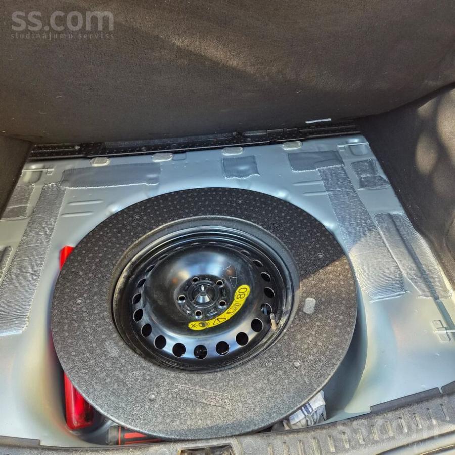 Grey Ford Focus 2018 in Aizkraukle, with an engine capacity of 1.50 L and mileage of 261 thousand km for 7200 €, photo 12 on AUTOMOTO.COM.LV