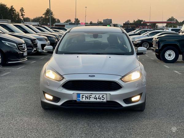 Pelēks Ford Focus 2018 Viļņa, ar dzinēja tilpumu 1.00 L un nobraukumu 126 tūkst. km par 4200 €, foto 3 vietnē AUTOMOTO.COM.LV