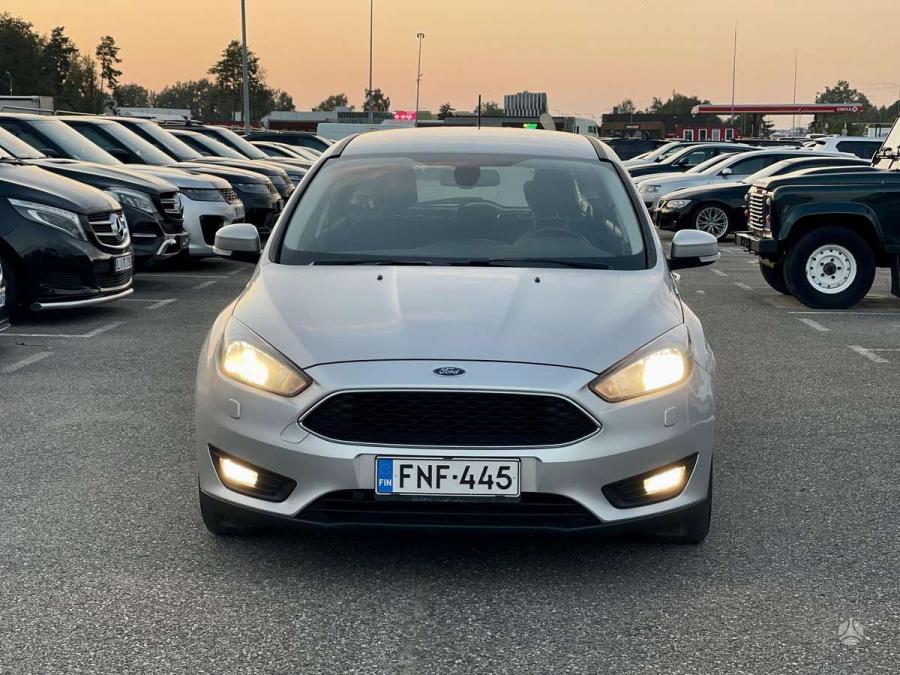 Pelēks Ford Focus 2018 Viļņa, ar dzinēja tilpumu 1.00 L un nobraukumu 126 tūkst. km par 4200 €, foto 3 vietnē AUTOMOTO.COM.LV