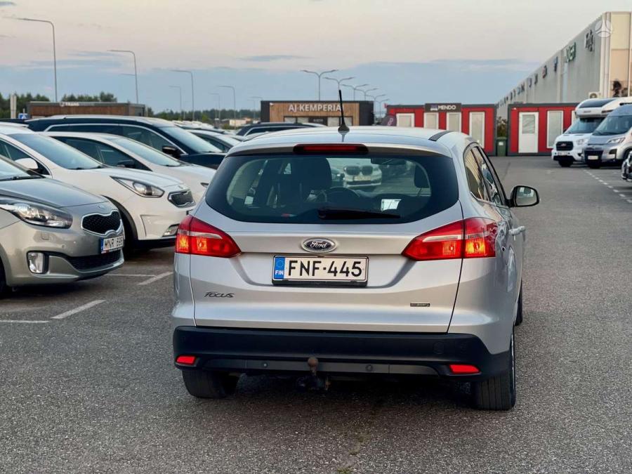 Pelēks Ford Focus 2018 Viļņa, ar dzinēja tilpumu 1.00 L un nobraukumu 126 tūkst. km par 4200 €, foto 7 vietnē AUTOMOTO.COM.LV