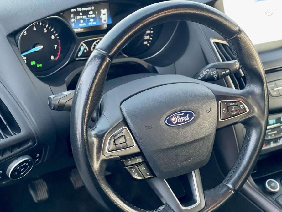 Pelēks Ford Focus 2018 Viļņa, ar dzinēja tilpumu 1.00 L un nobraukumu 126 tūkst. km par 4200 €, foto 11 vietnē AUTOMOTO.COM.LV