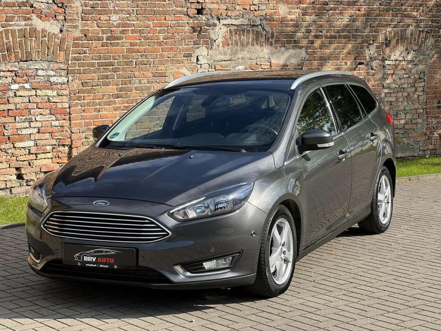 Grey Ford Focus 2018 in Kedainiai, with an engine capacity of 2.00 L and mileage of 304 thousand km for 5700 €, photo 3 on AUTOMOTO.COM.LV