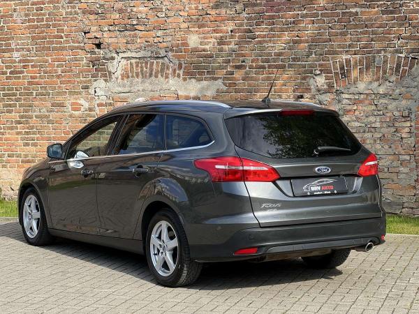 Grey Ford Focus 2018 in Kedainiai, with an engine capacity of 2.00 L and mileage of 304 thousand km for 5700 €, photo 10 on AUTOMOTO.COM.LV