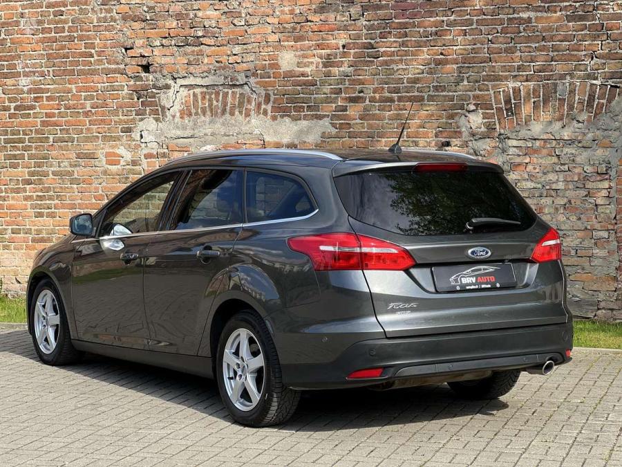 Grey Ford Focus 2018 in Kedainiai, with an engine capacity of 2.00 L and mileage of 304 thousand km for 5700 €, photo 10 on AUTOMOTO.COM.LV