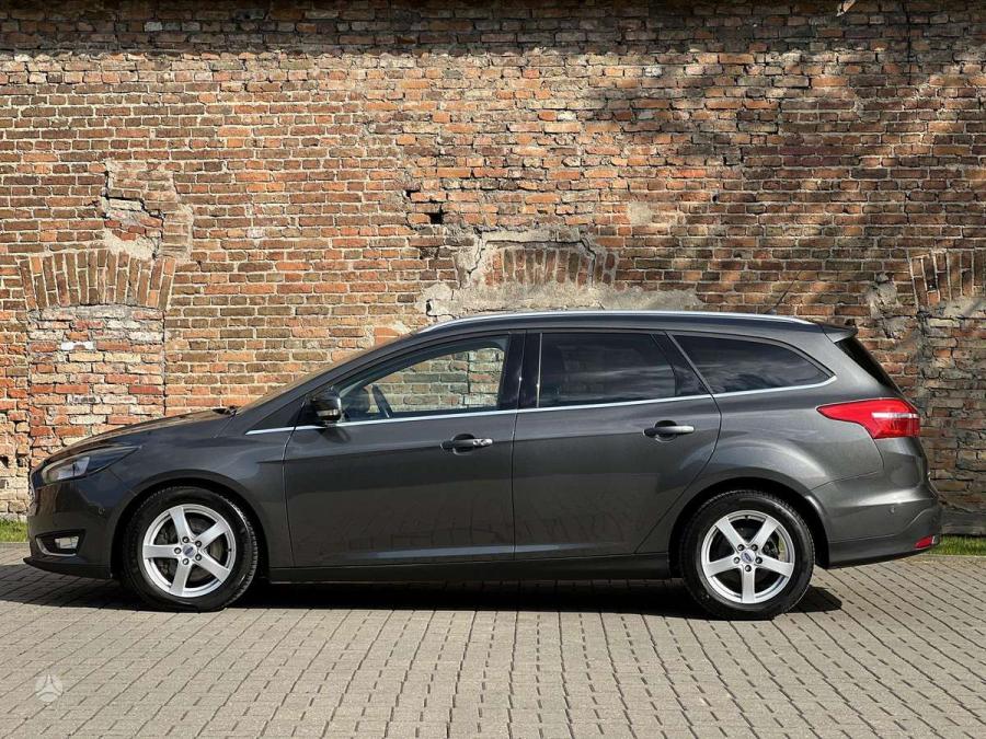 Grey Ford Focus 2018 in Kedainiai, with an engine capacity of 2.00 L and mileage of 304 thousand km for 5700 €, photo 11 on AUTOMOTO.COM.LV