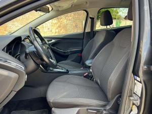 Grey Ford Focus 2018 in Kedainiai, with an engine capacity of 2.00 L and mileage of 304 thousand km for 5700 €, photo 24 on AUTOMOTO.COM.LV