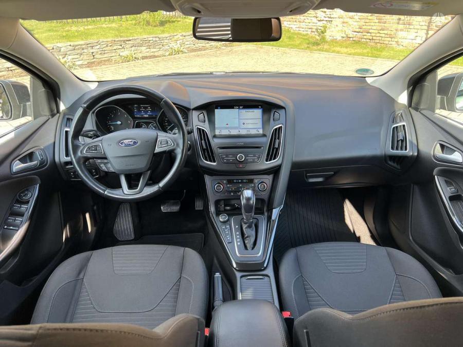 Grey Ford Focus 2018 in Kedainiai, with an engine capacity of 2.00 L and mileage of 304 thousand km for 5700 €, photo 31 on AUTOMOTO.COM.LV